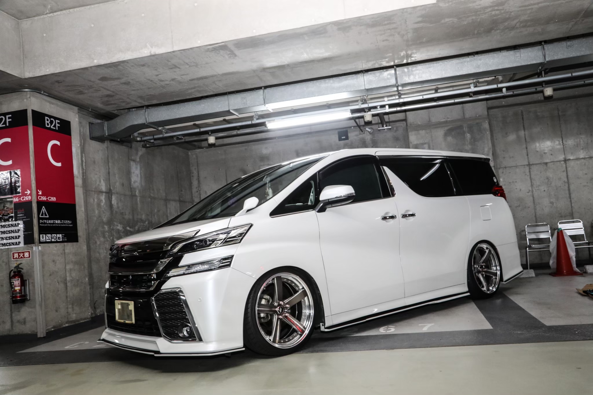 TOYOTA VELLFIRE | エアレンジャパン